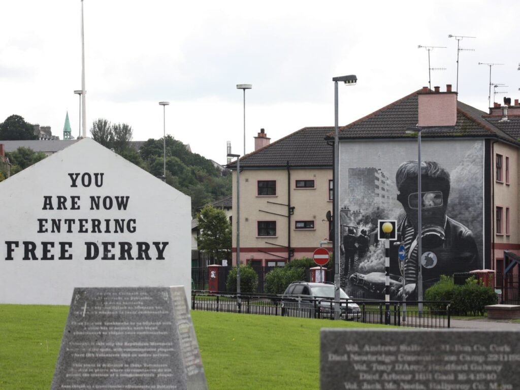 The Bogside ☘️ : activities & accommodation • Go-to-Ireland.com