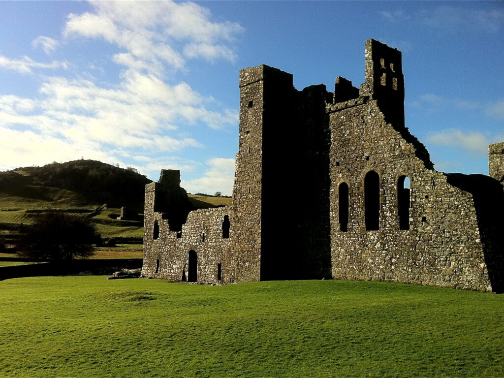 Fore Abbey - Abbaye de Fore in Ireland • Go-to-Ireland.com