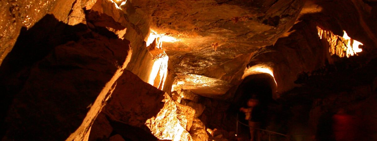 Irish caves to visit in Ireland ☘️ • Go-to-Ireland.com