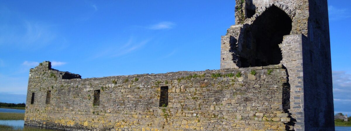 Carrigafoyle Castle - Irish castle • Go-to-Ireland.com