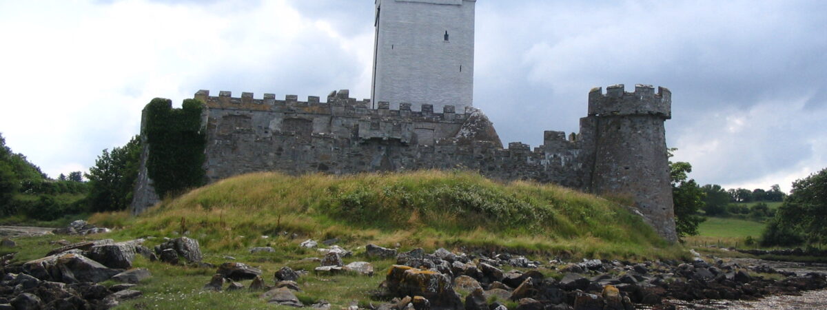 Doe Castle - Castle of County Donegal • Go-to-Ireland.com