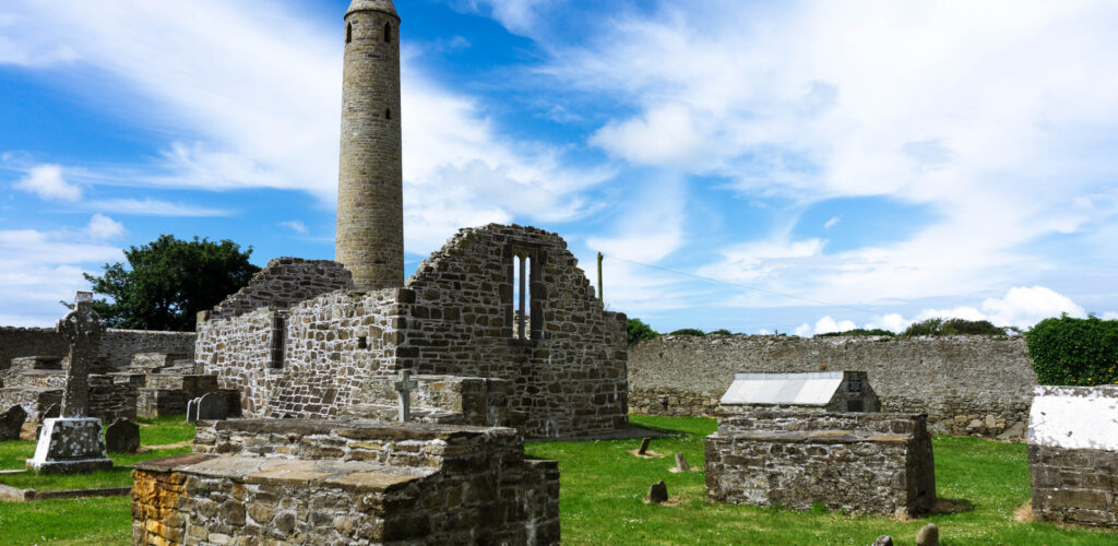 Rattoo Round Tower - Tour ronde en Irlande • Go-to-Ireland.com