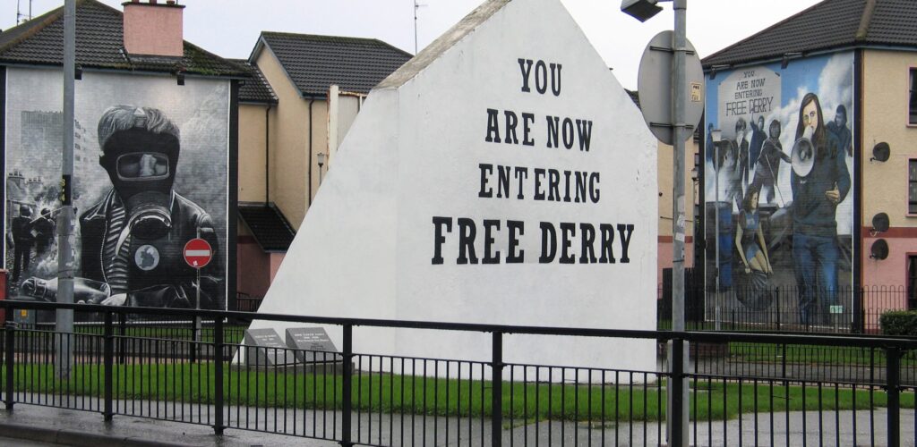 Battle of Bogside in Northern Ireland • Go-to-Ireland.com