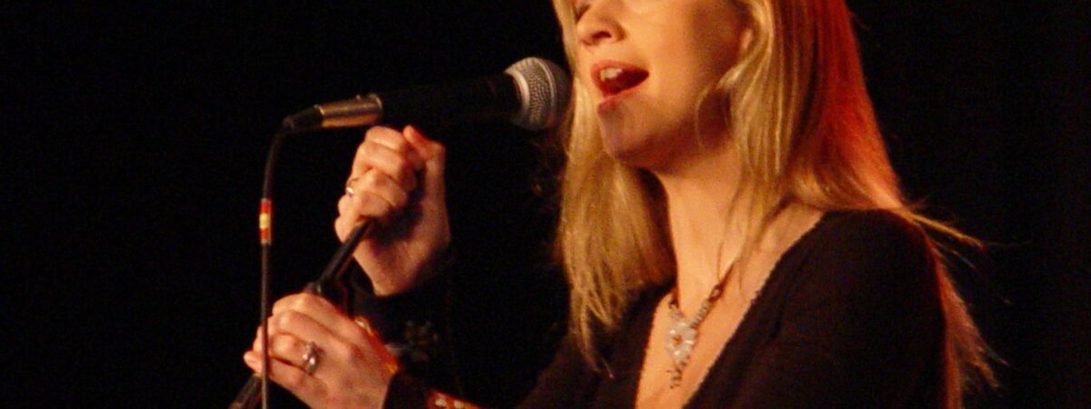 Cara Dillon - Irish singer • Go-to-Ireland.com