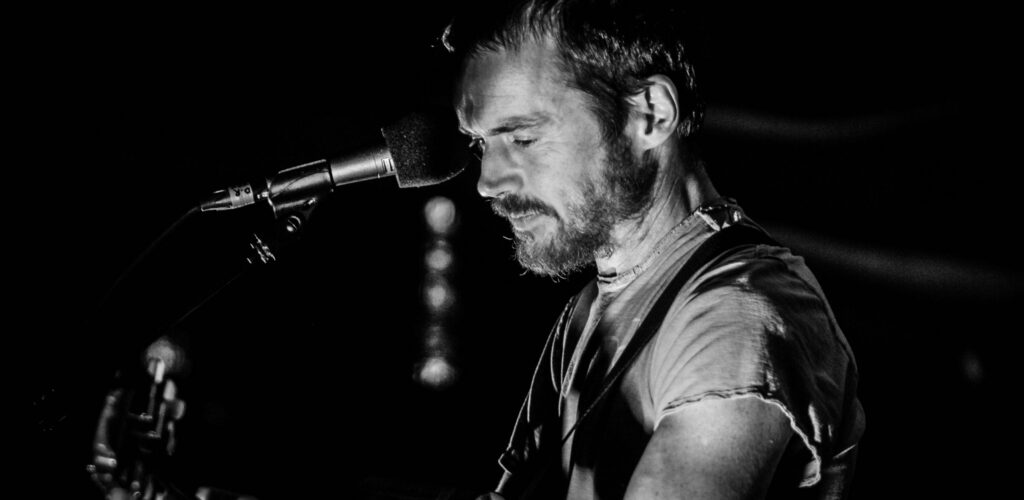 Damien Rice - Irish singer • Go-to-Ireland.com