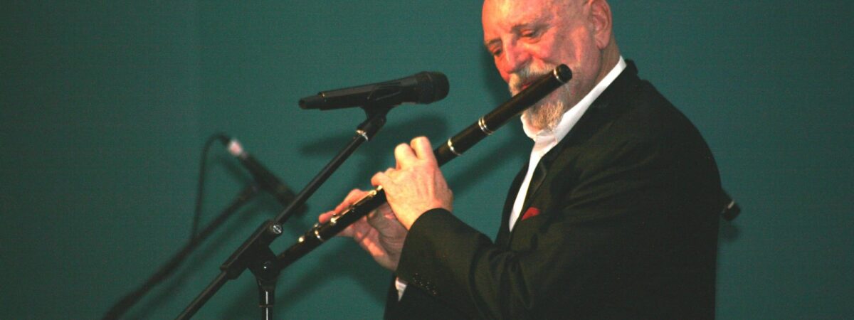 Matt Molloy - Irish flautist • Go-to-Ireland.com
