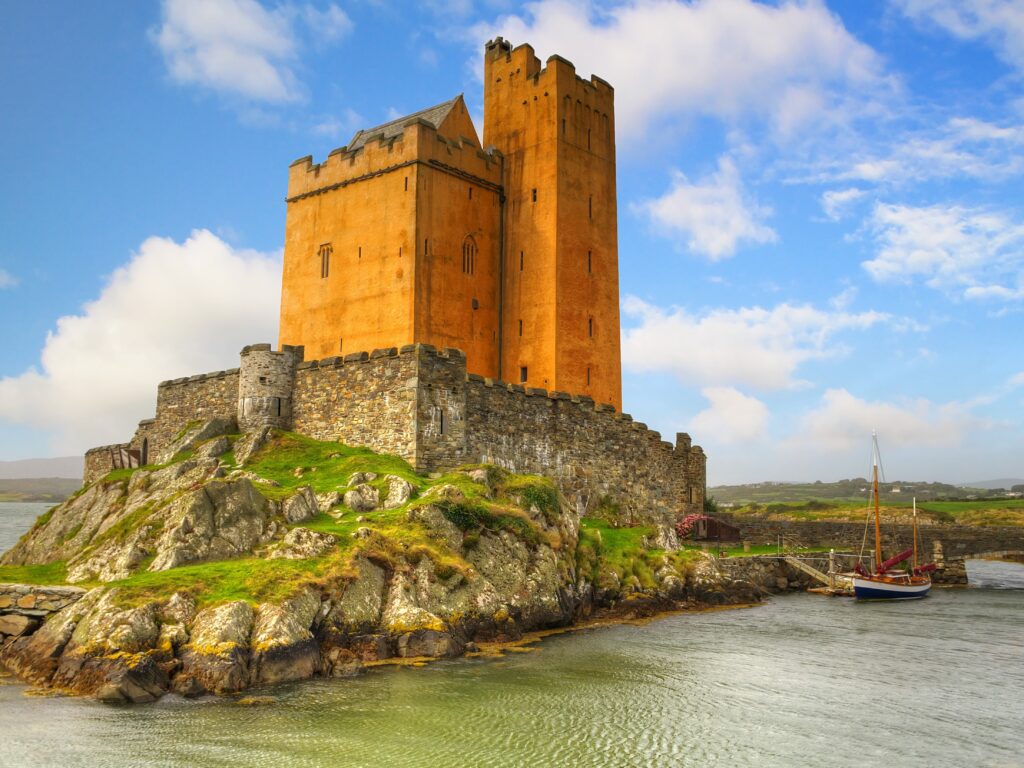 Kilcoe Castle - Irish castle • Go to Ireland.com