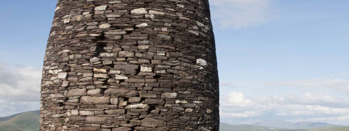 Eask Tower - Dingle Tower in Kerry • Go-to-Ireland.com