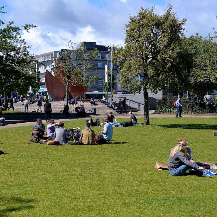 Eyre Square ☘️ : activities & accommodation • Go-to-Ireland.com