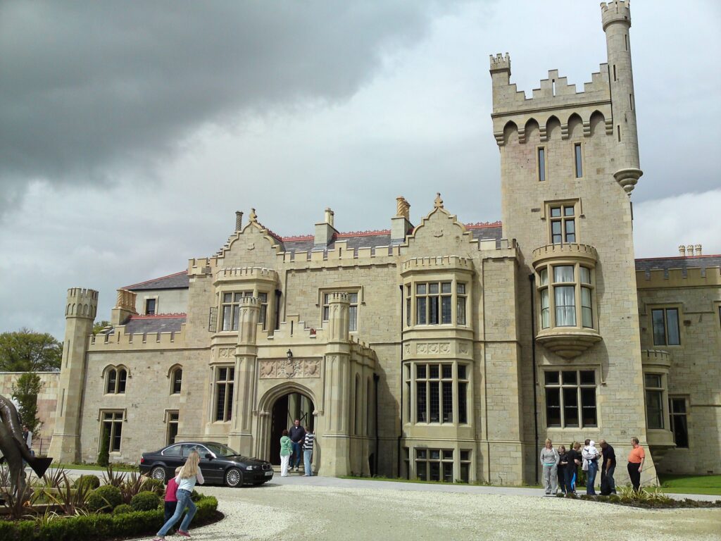 Lough Eske Castle - Castle and hotel • Go-to-Ireland.com