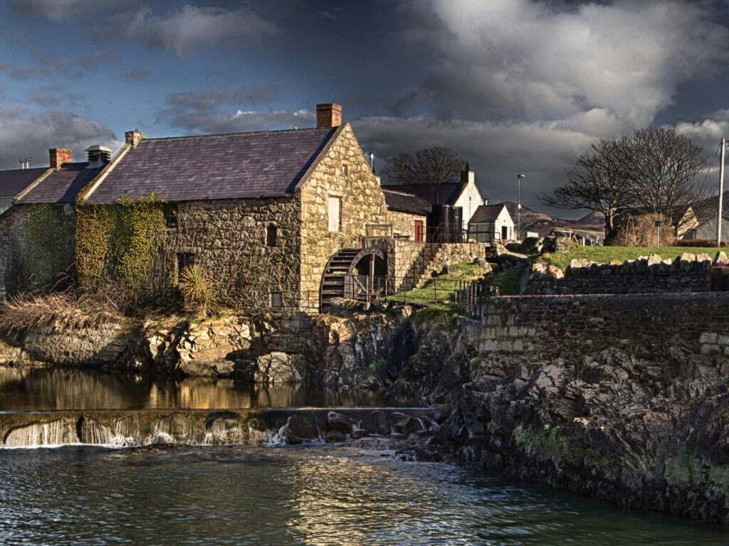 The Annalong Cornmill - Irish Mill • Go to Ireland.com