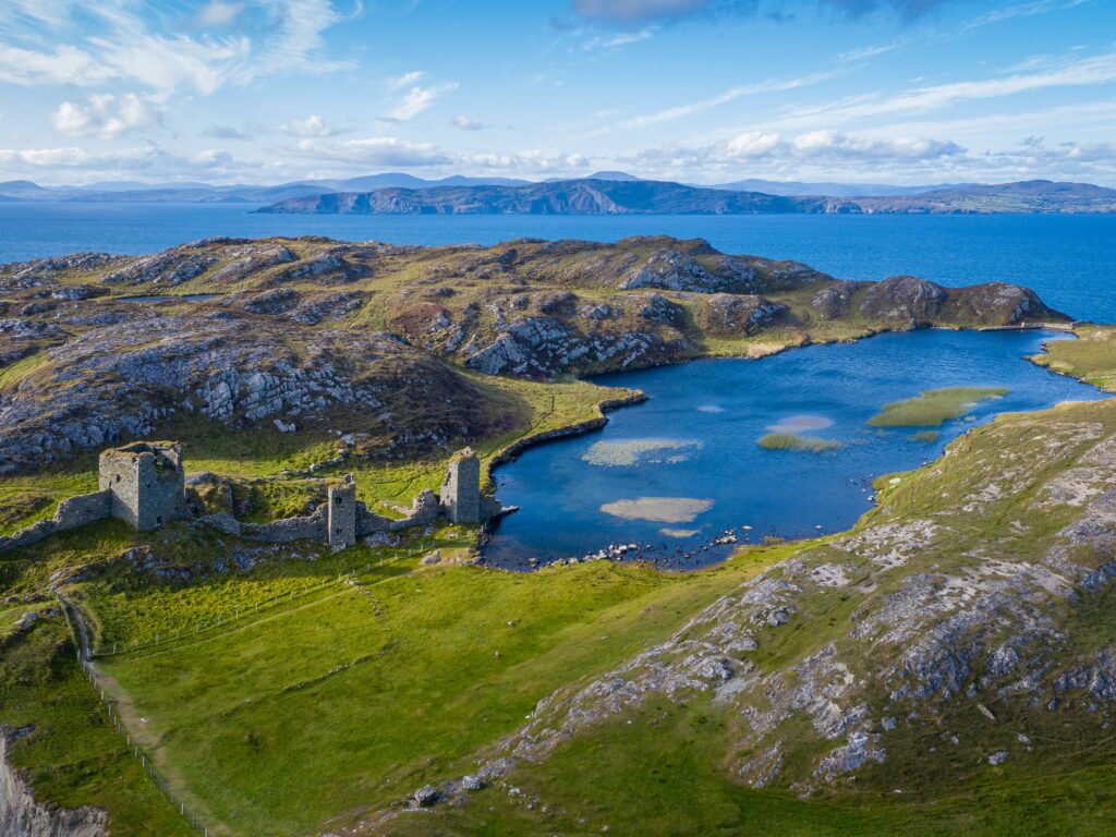 The Three castle head - Irish castle • Go to Ireland.com
