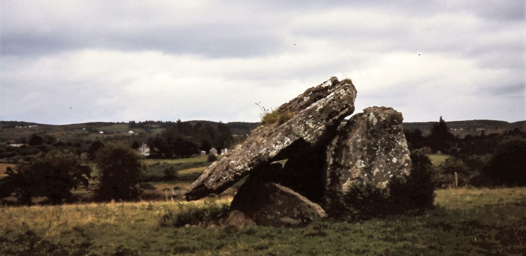 Dolmen de Drumanone - Dolmen in Ireland • Go-to-Ireland.com