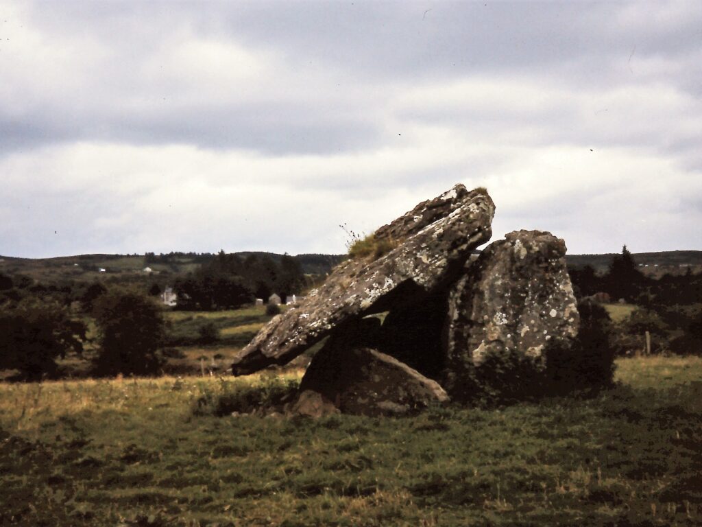 Dolmen de Drumanone - Dolmen in Ireland • Go to Ireland.com