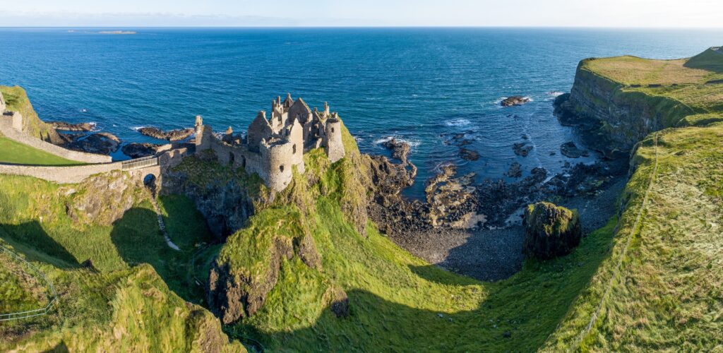 Dunluce castle - Northern Irish castle • Go-to-Ireland.com