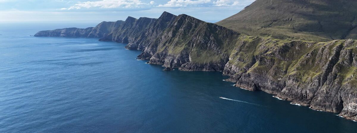 Croaghaun - Cliff at Achill Island • Go-to-Ireland.com