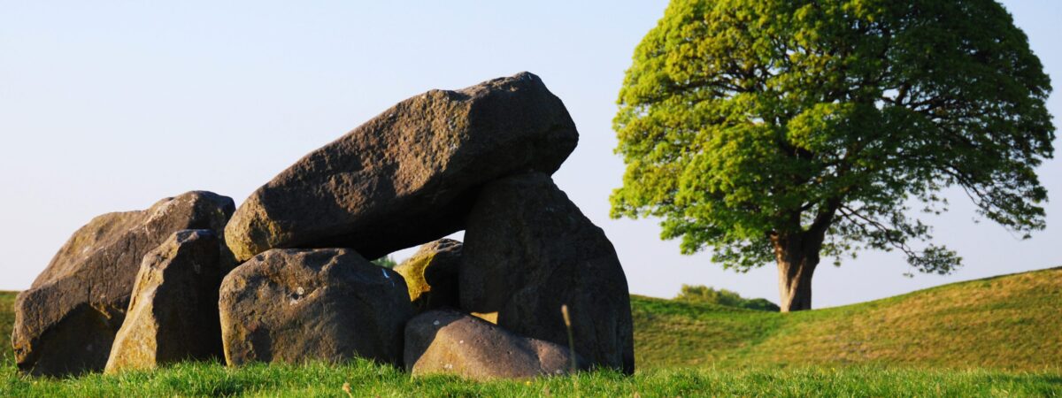 The Giant's Ring - Northern Irish megaliths • Go-to-Ireland.com