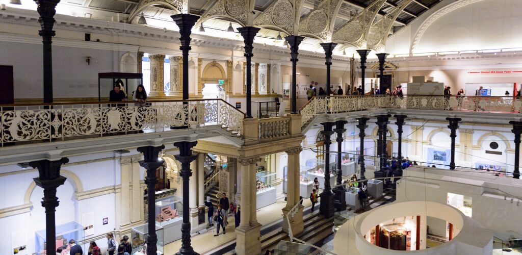 The National Museum of Ireland in Dublin • Go-to-Ireland.com