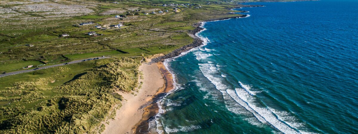 La Fanore Beach - Plage du Burren • Go-to-Ireland.com