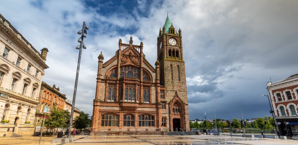 Derry's Guildhall • Go-to-Ireland.com