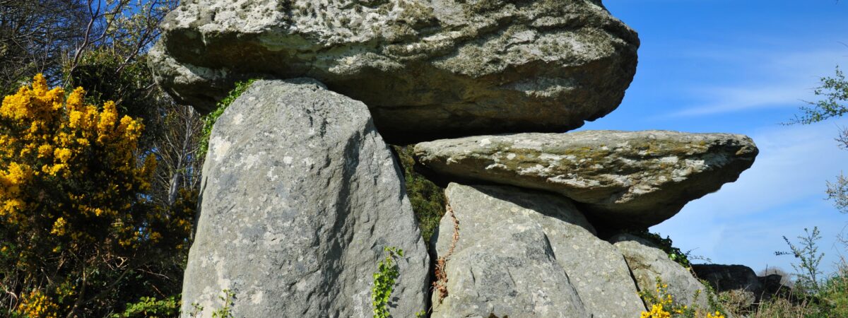 The Knockeen Dolmen • Go-to-Ireland.com
