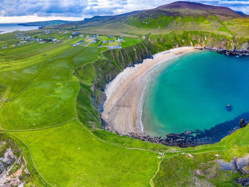 Irish berries to visit in Ireland ☘️ • Go-to-Ireland.com