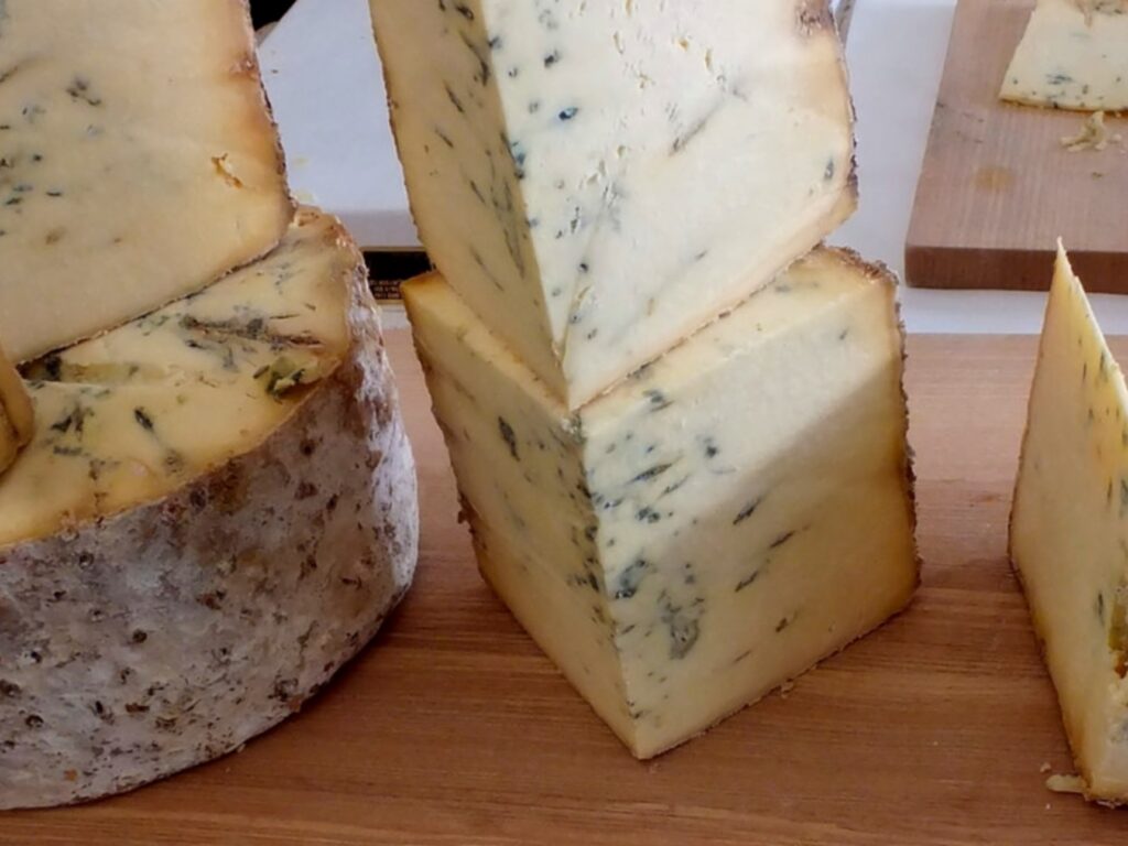 Young Buck, Northern Irish blue cheese | Guide Irlande.com