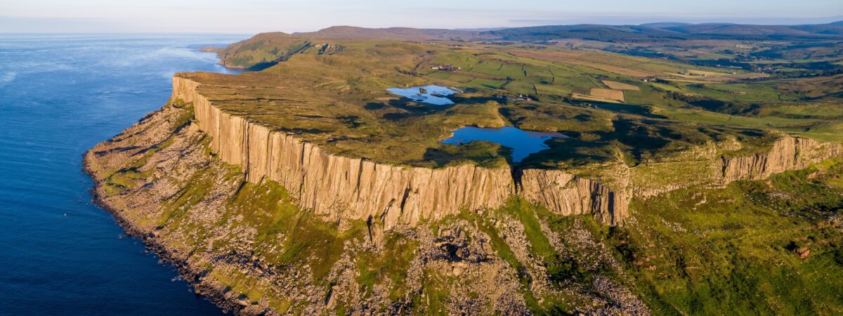 Fair Head - Cliffs in Northern Ireland • Go-to-Ireland.com