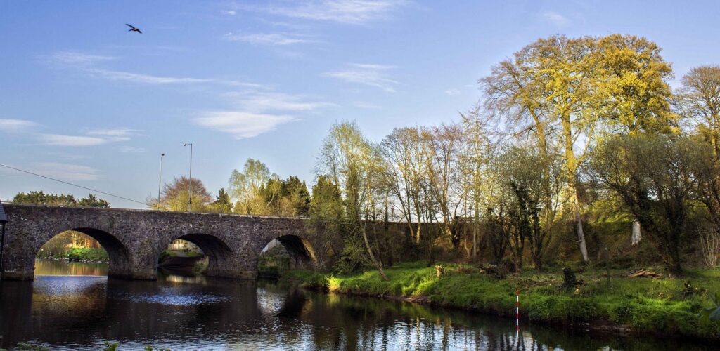Shaw's Bridge in Belfast • Go-to-Ireland.com