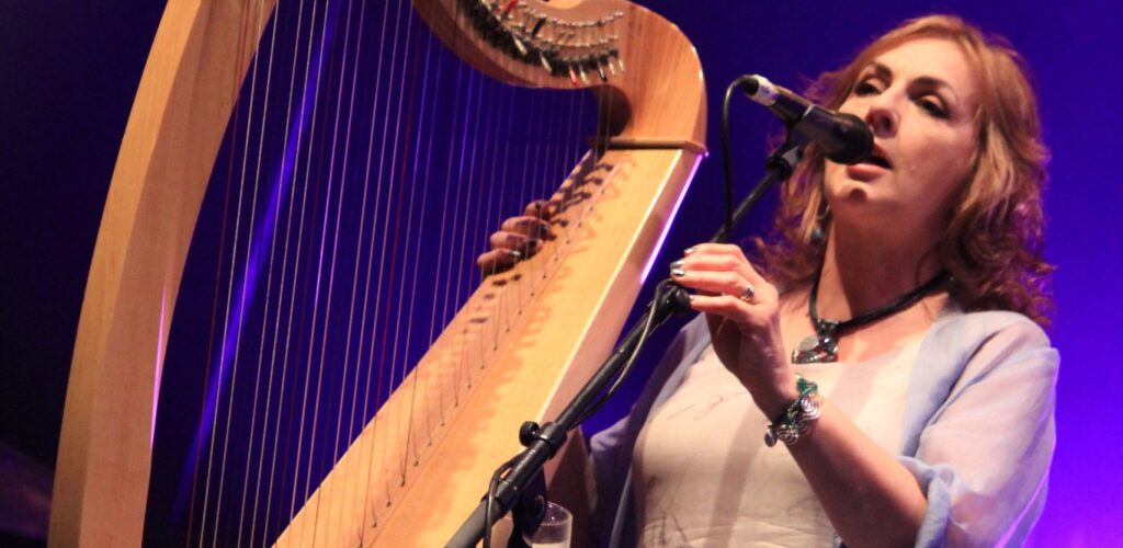 Moya Brennan - Irish singer • Go-to-Ireland.com