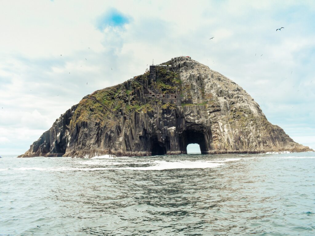 Bull Rock - Desert island in Ireland • Go to Ireland.com