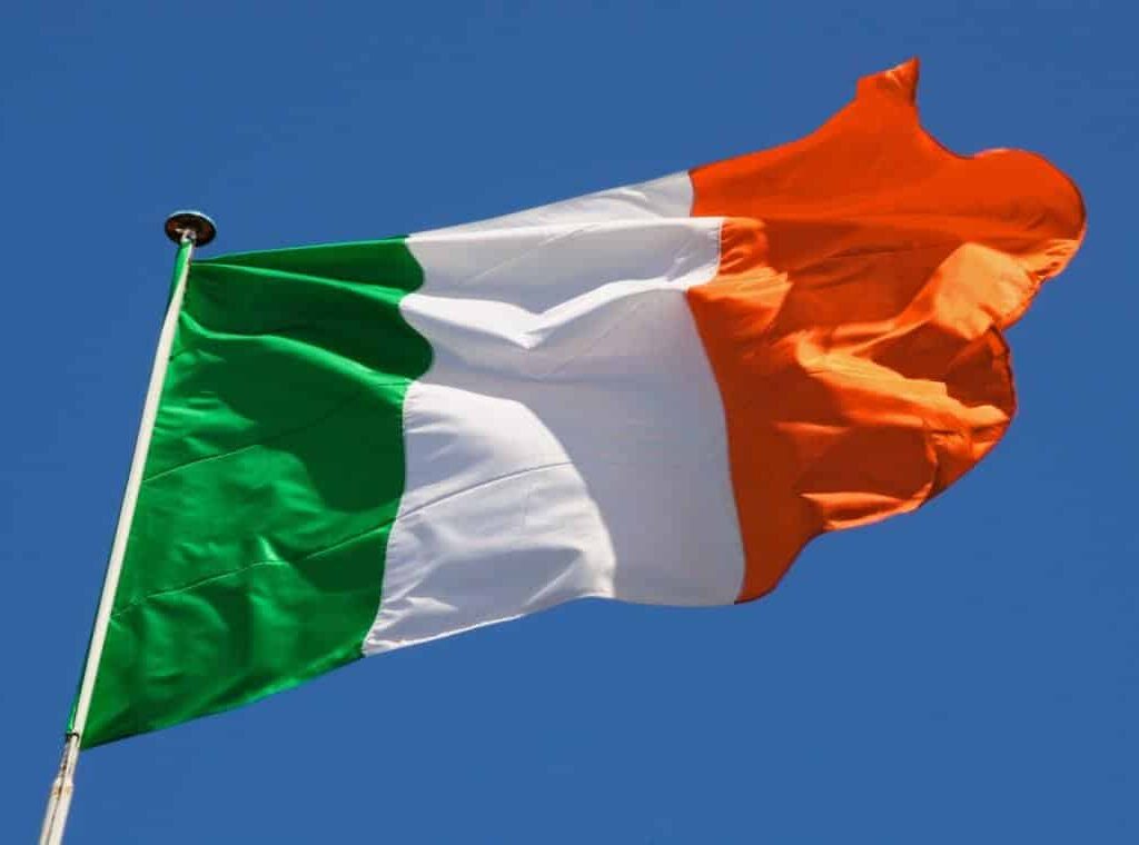 Flags in Ireland • Go-to-Ireland.com