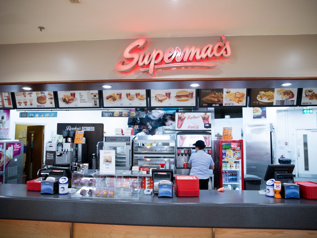 Job: a fast-food restaurant is looking for an ice-cream tester! • Go-to ...