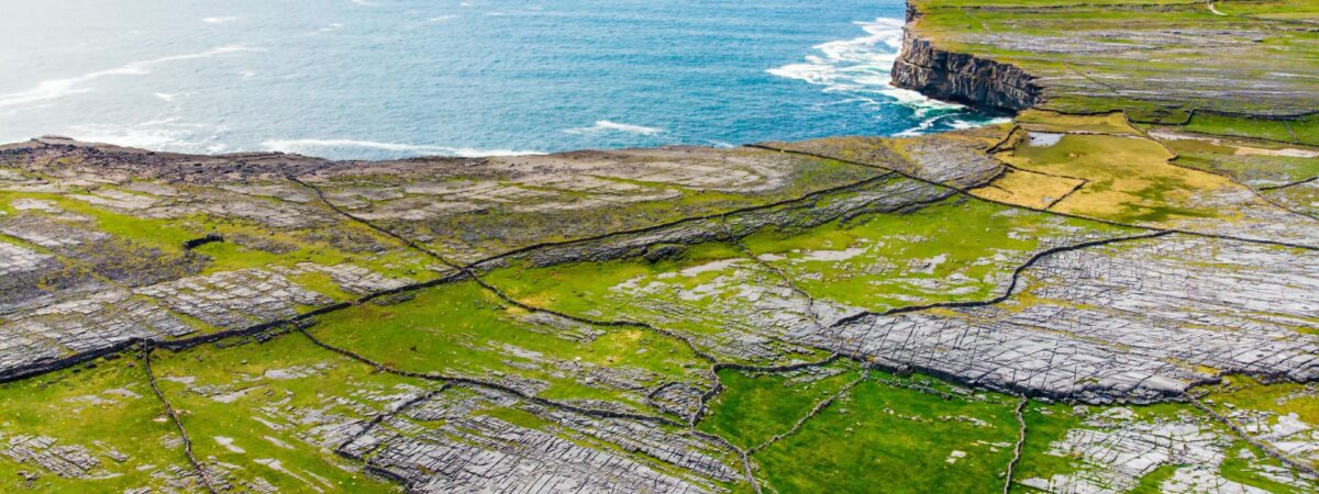 Stone walls in Ireland • Go-to-Ireland.com