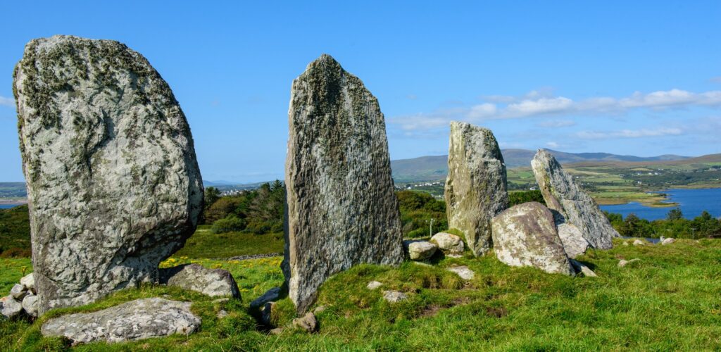 Eightercua Stone Row - Alignment of stones • Go-to-Ireland.com