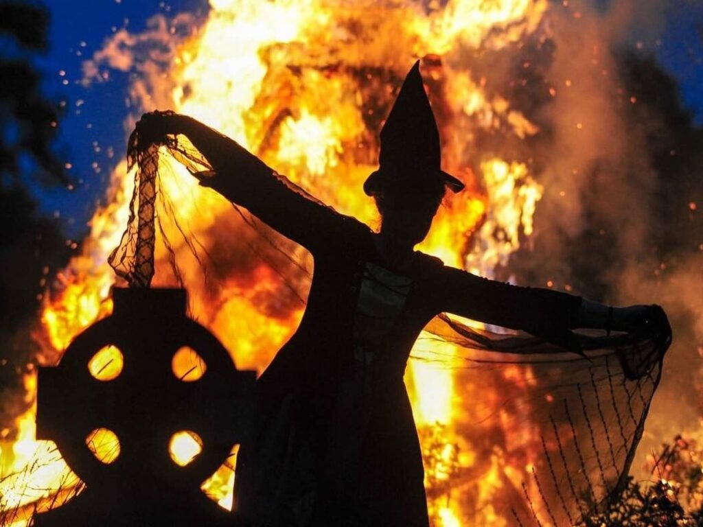 Halloween in Ireland • Go-to-Ireland.com