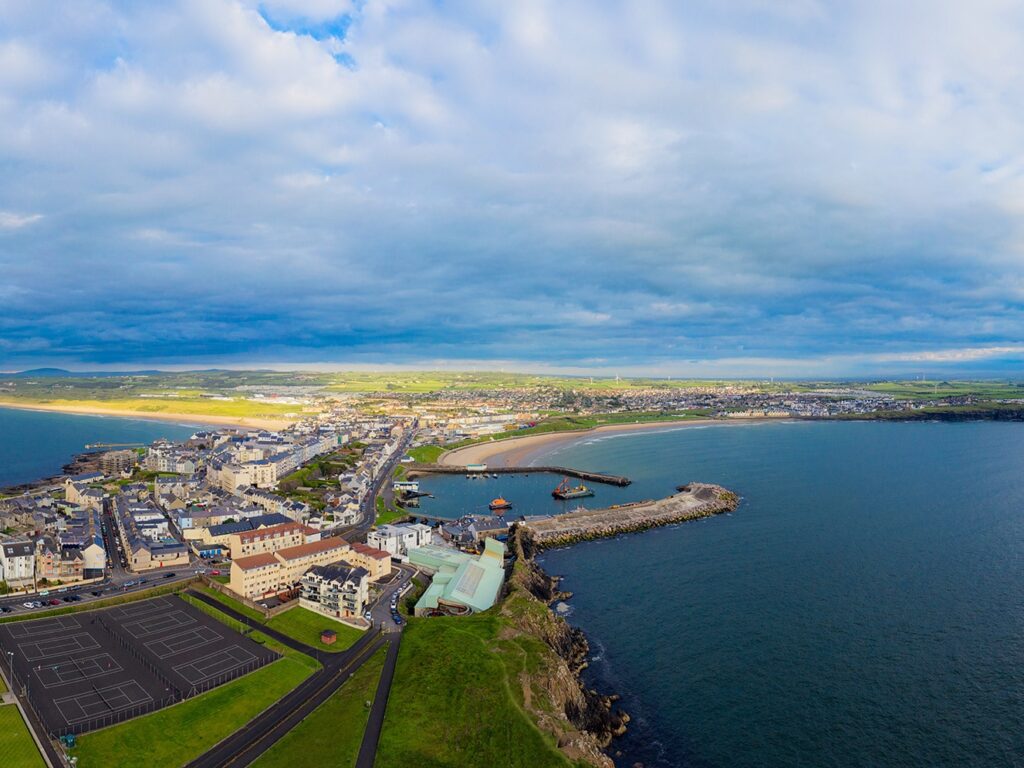 Portrush ☘️ : activities & accommodation • Go-to-Ireland.com