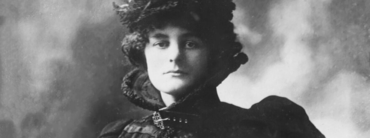Maud Gonne (1866-1953) - Irish nationalist • Go-to-Ireland.com