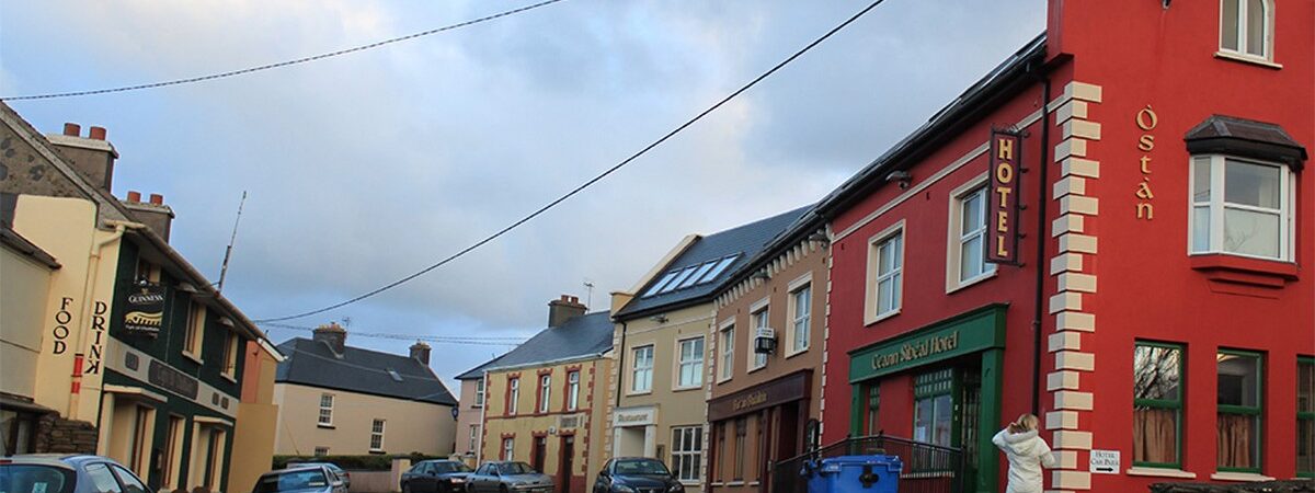 Ballyferriter ☘️ : activities & accommodation • Go-to-Ireland.com