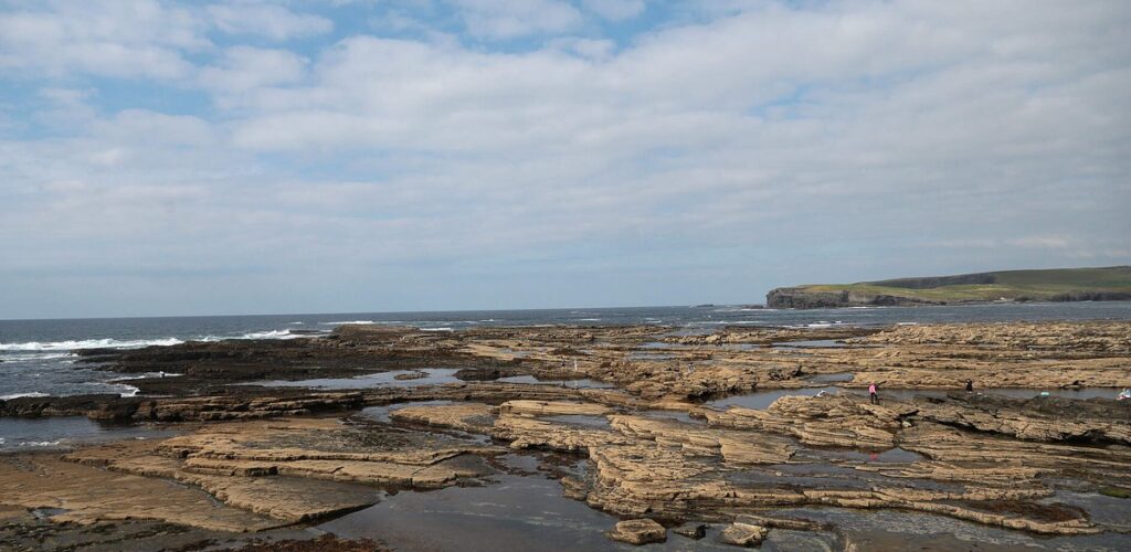 The Kilkee Pollock Holes - Natural swimming pools • Go-to-Ireland.com