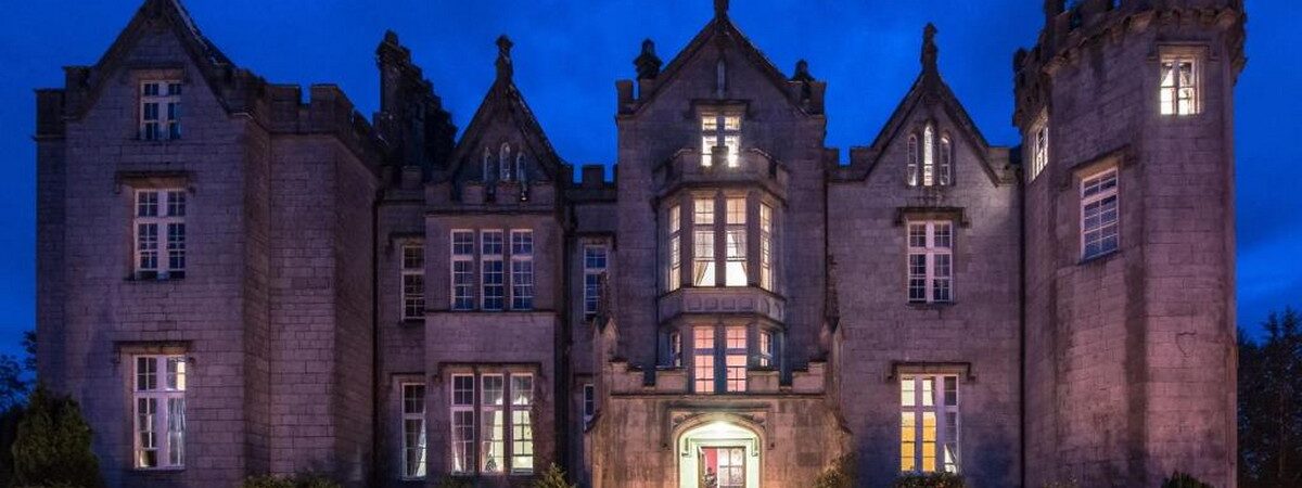 Top 7 haunted hotels in Ireland where you can spend the night • Go-to ...