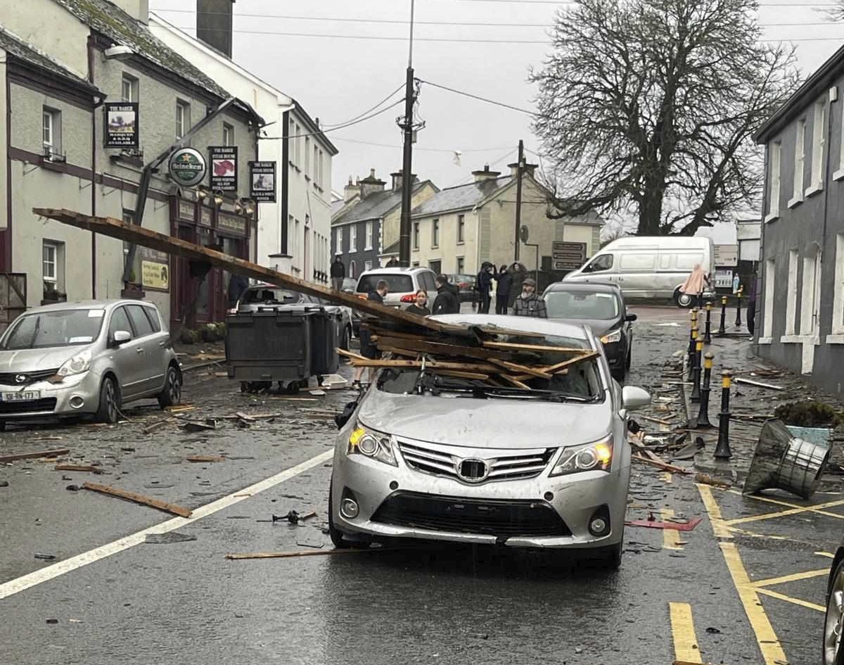 Ireland: the village of Leitrim hit by a tornado • Go-to-Ireland.com