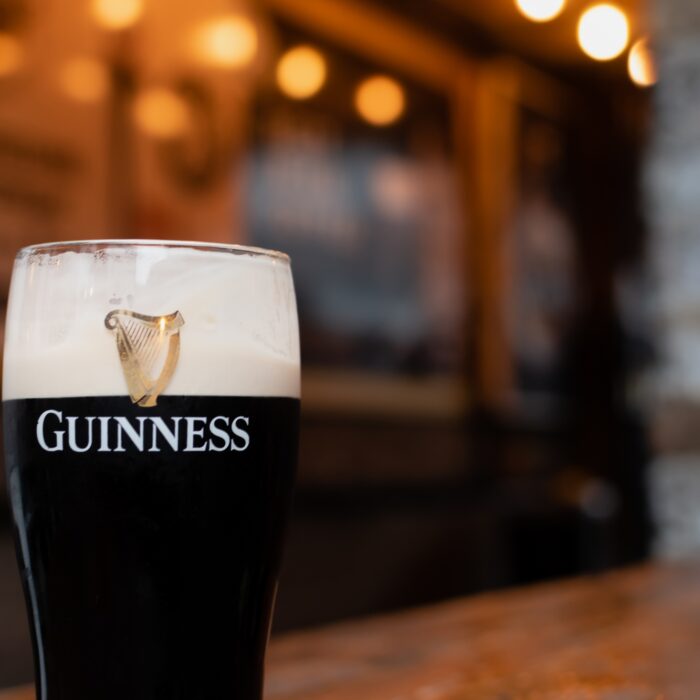 Guinness: what is the "Split the G" challenge? • Go-to-Ireland.com