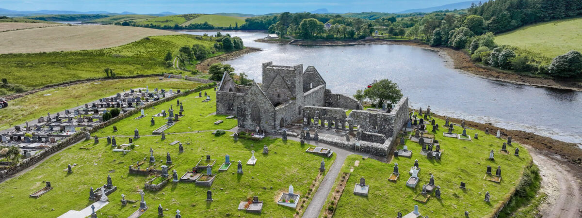 Burrishoole abbey in Ireland • Go-to-Ireland.com