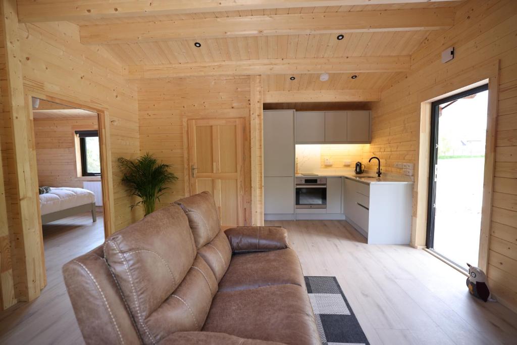 KillarneyCabins ie, Stunning Timber Lodges • Go-to-Ireland.com